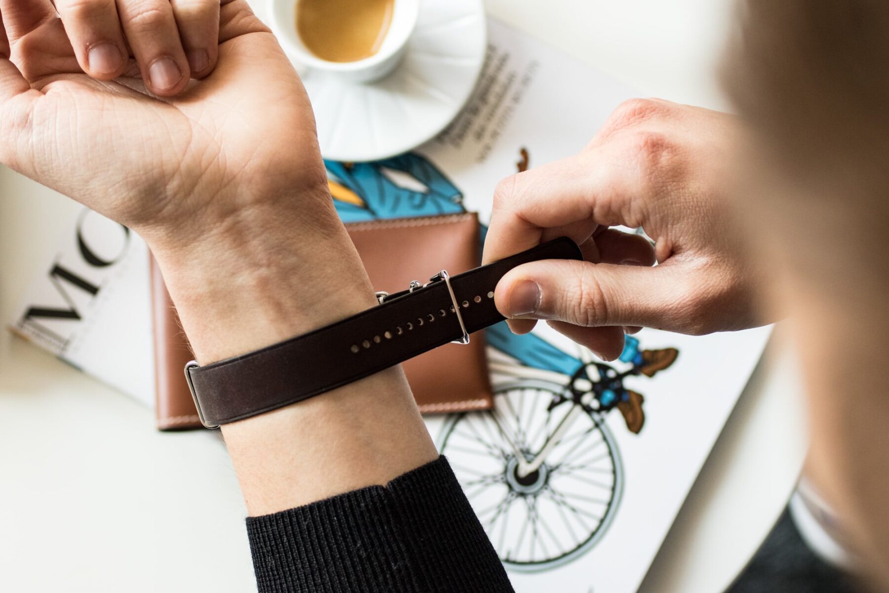 How to wear a NATO bracelet - Pt. 1 : The "Classic" way