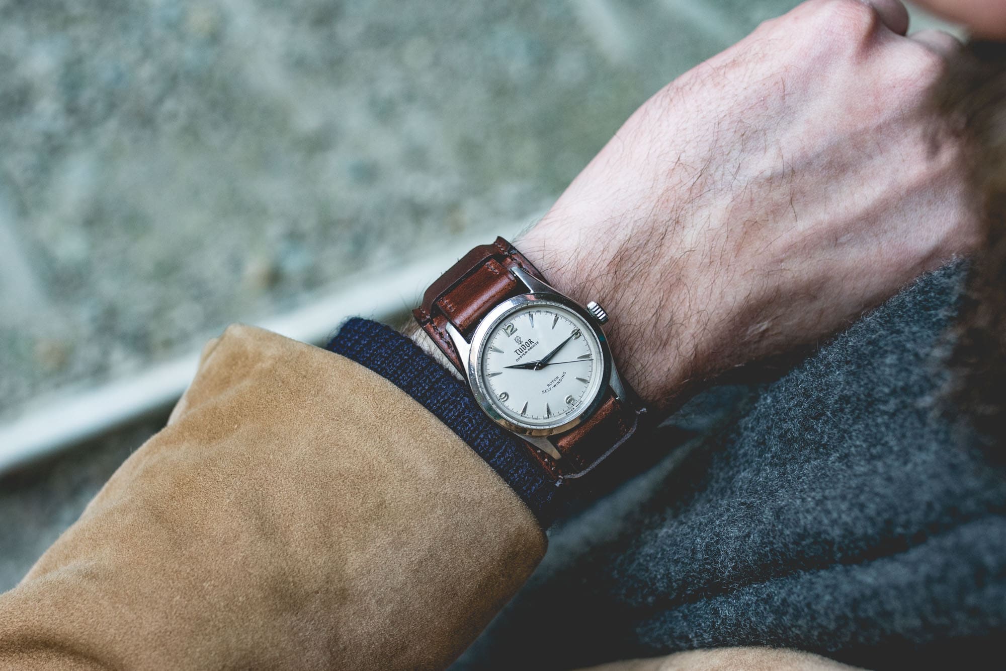 Brown high-end polished calfskin leather Bund Watch Strap - With stiches