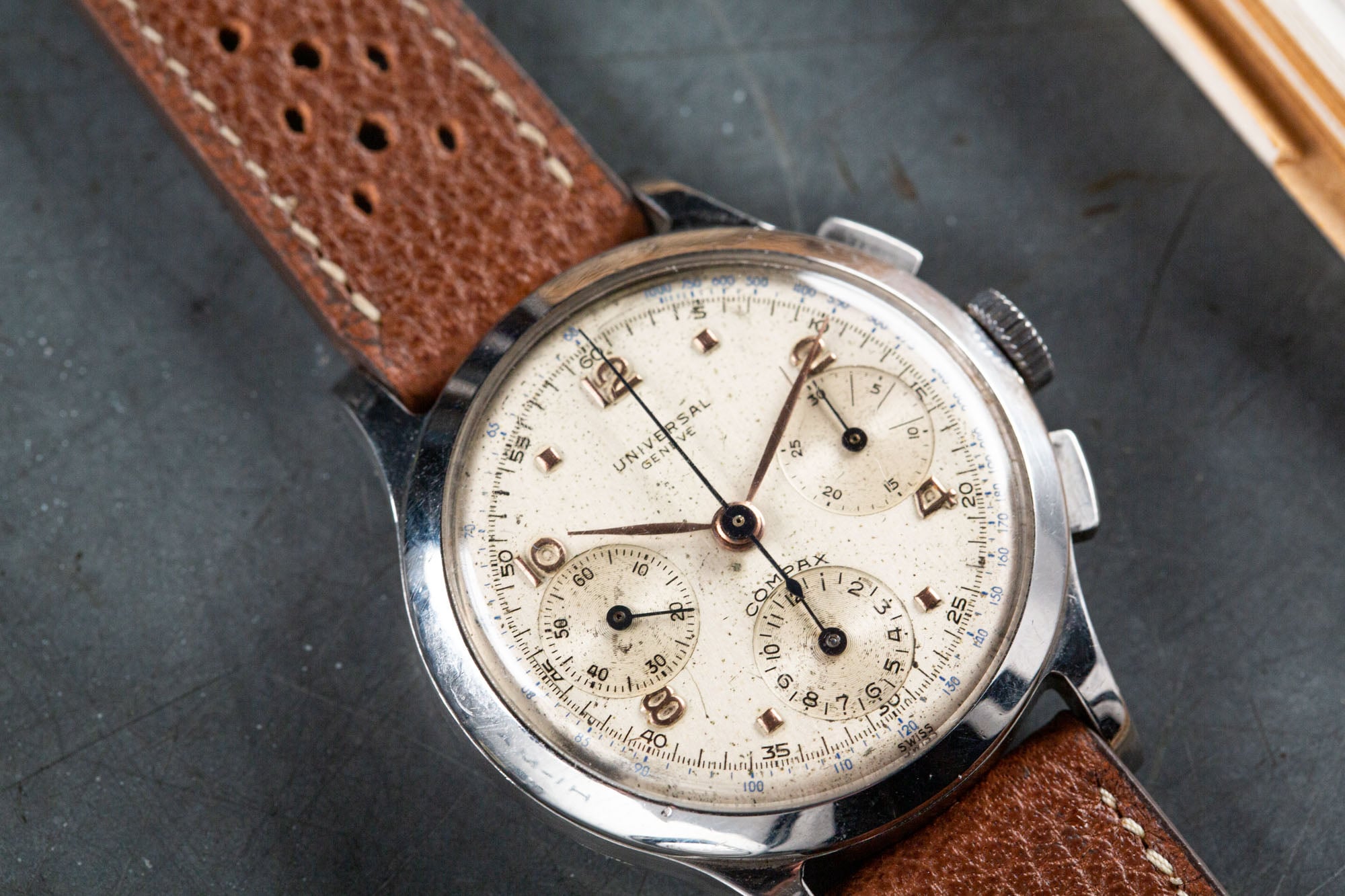 UNIVERSAL GENÈVE COMPAX - Joseph Bonnie